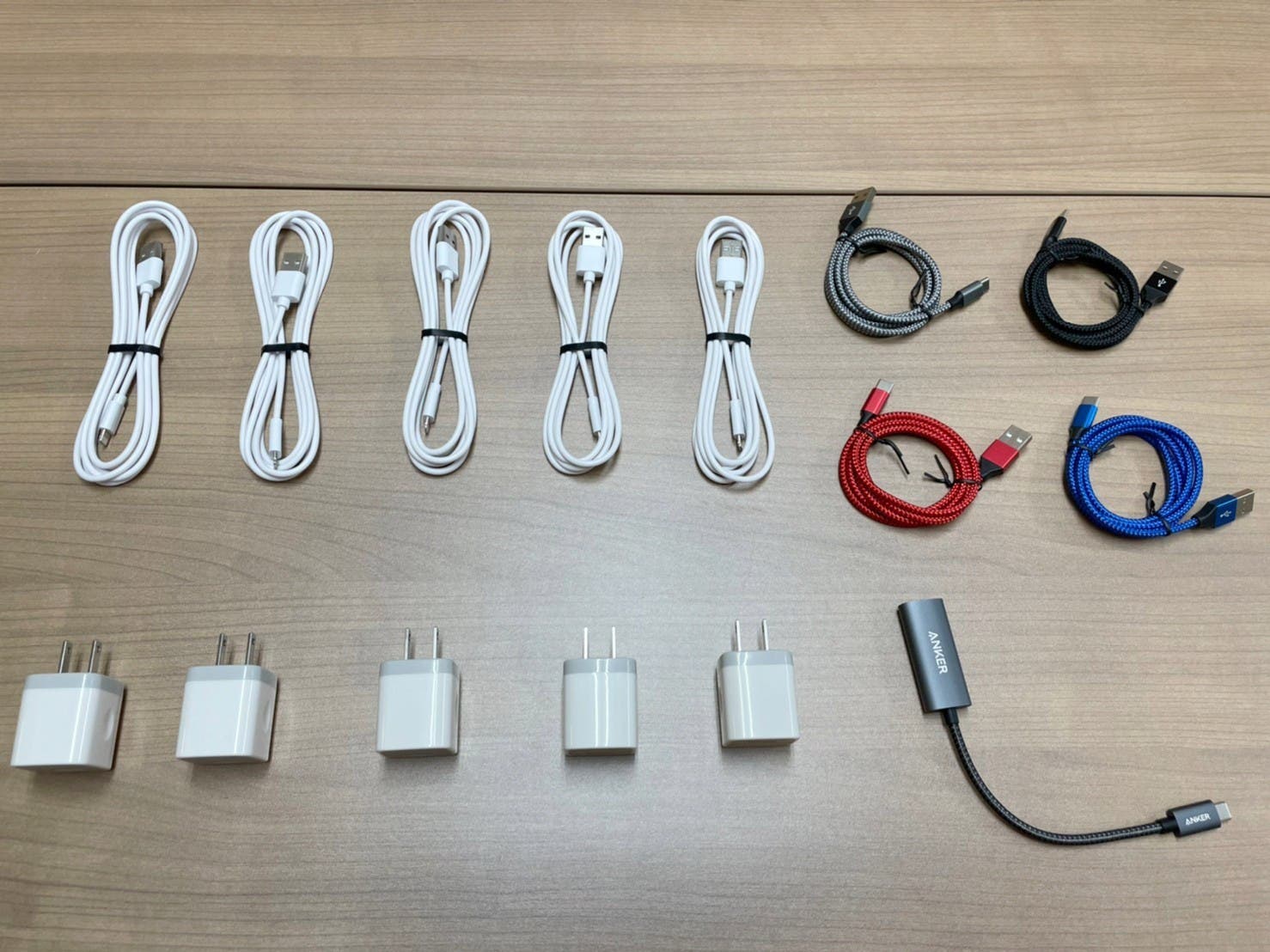 【高田馬場駅1分！16名利用可！】綺麗な室内！WiFi・モニター・ホワイトボード・備品類全て無料！ふれあい貸し会議室 高田馬場Eの写真20