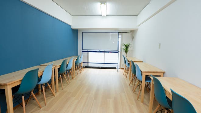 P2.P4出口2分/最大17名/設備無料/光高速Wifi/プロジェクター/ホワイトボードの写真8