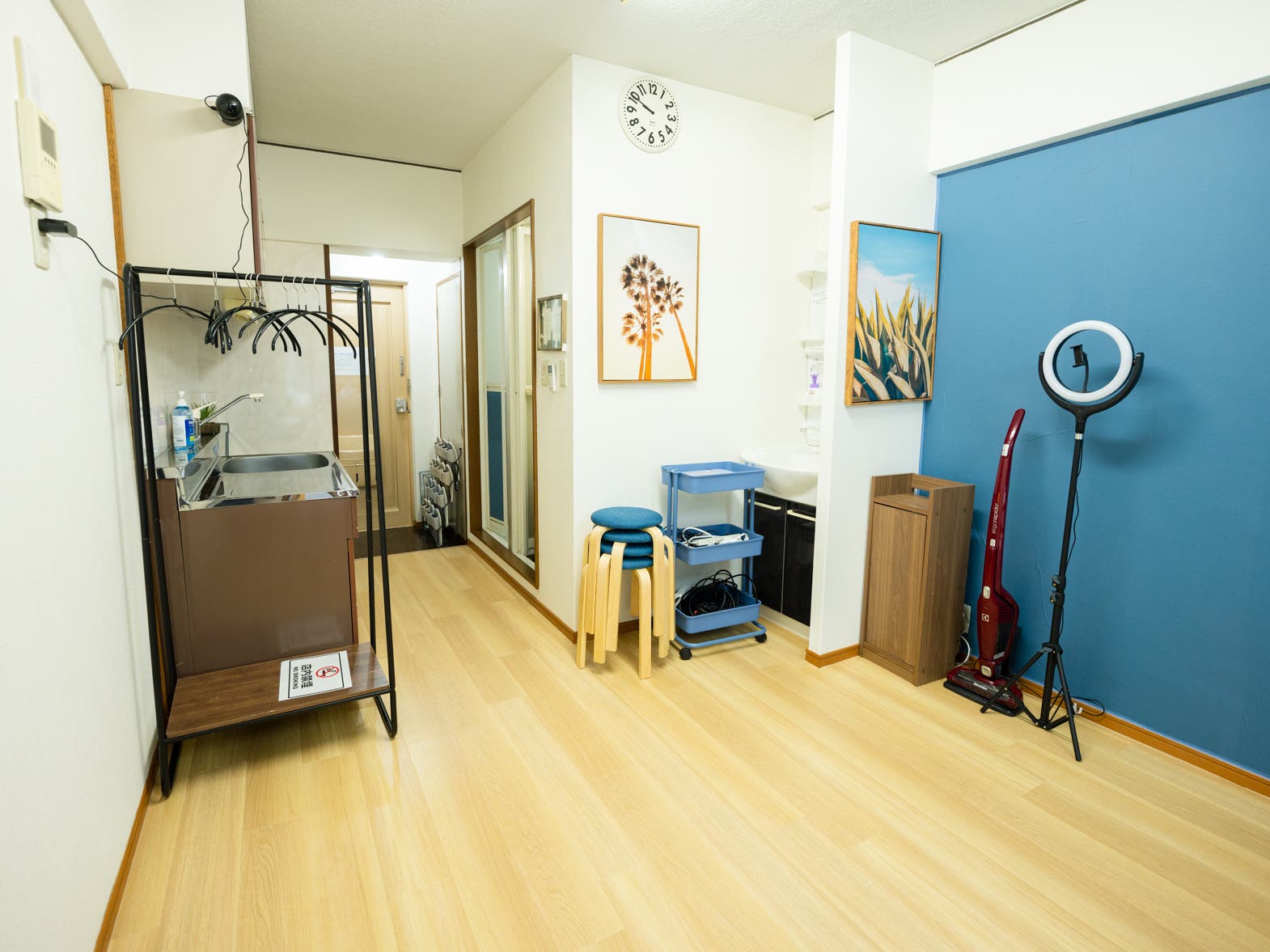 P2.P4出口2分/最大17名/設備無料/光高速Wifi/ﾌﾟﾛｼﾞｪｸﾀｰ/ﾎﾜｲﾄﾎﾞｰﾄﾞの写真13