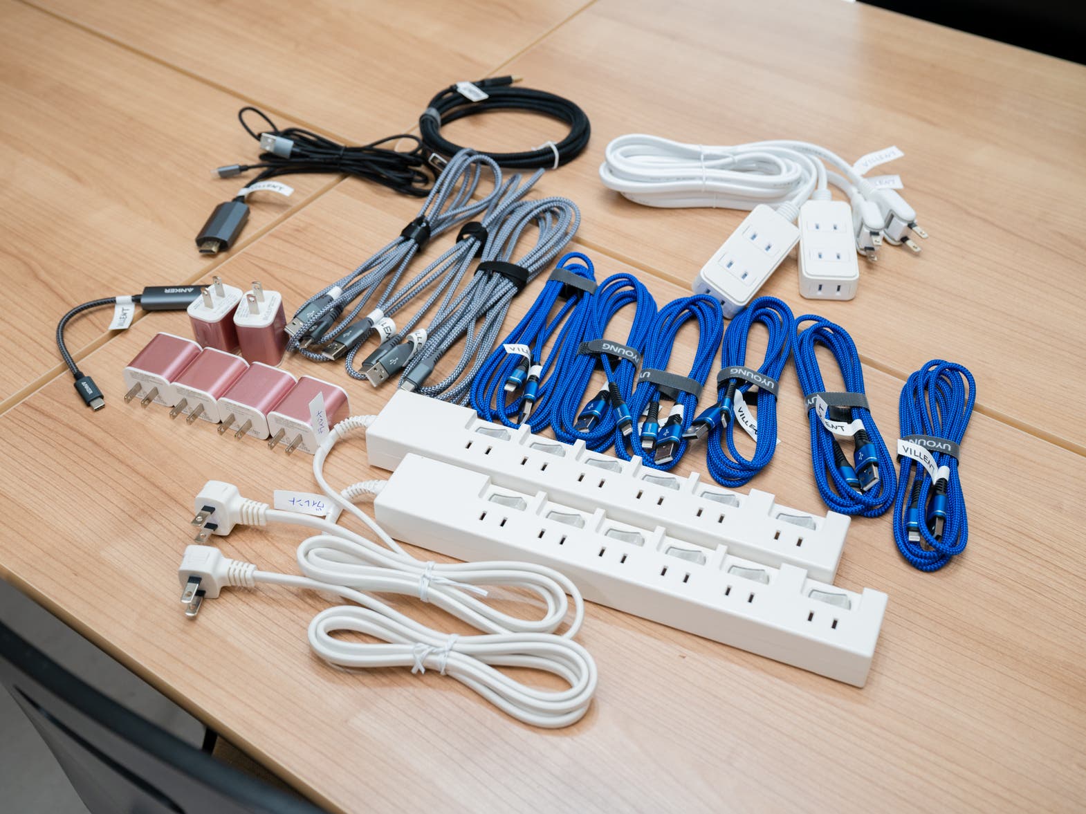 24h/飲食OK/博多駅出口2分/最大12名/明るい/光Wi-Fi/設備無料/55㌅モニターの写真8