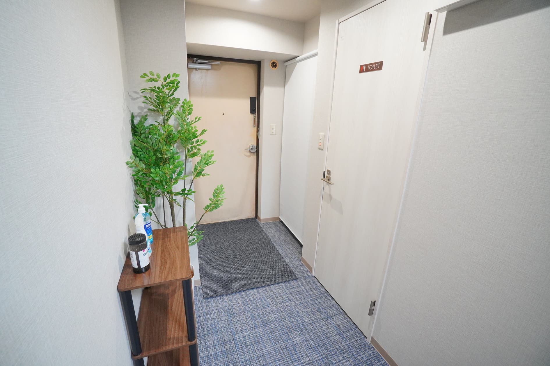 ＜ミニマルワークスペース高田馬場No.4＞戸山口から徒歩2分！完全個室⭐️光回線Wi-Fi📶モニター🖥テレワーク/Web会議の写真10