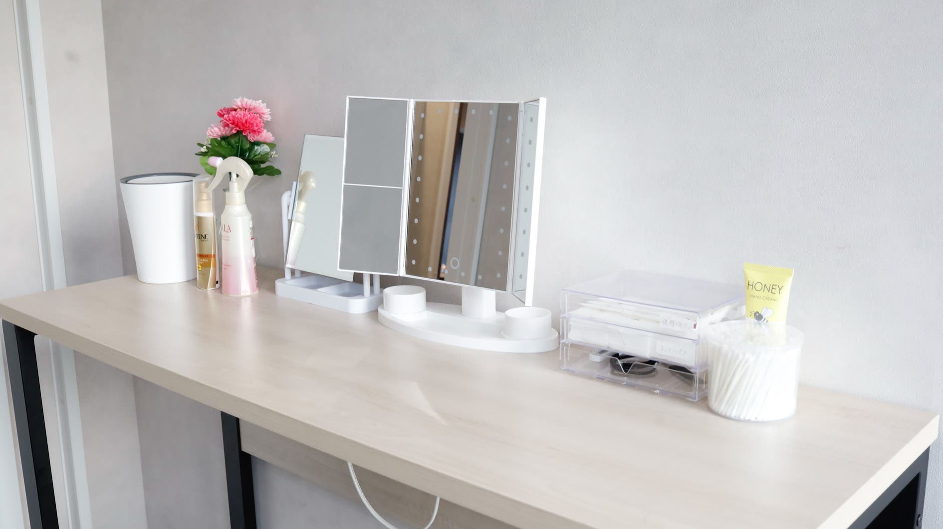 心斎橋近く！ネイル,カウンセリング,勉強,占いなどに適した【完全個室】です！の写真5