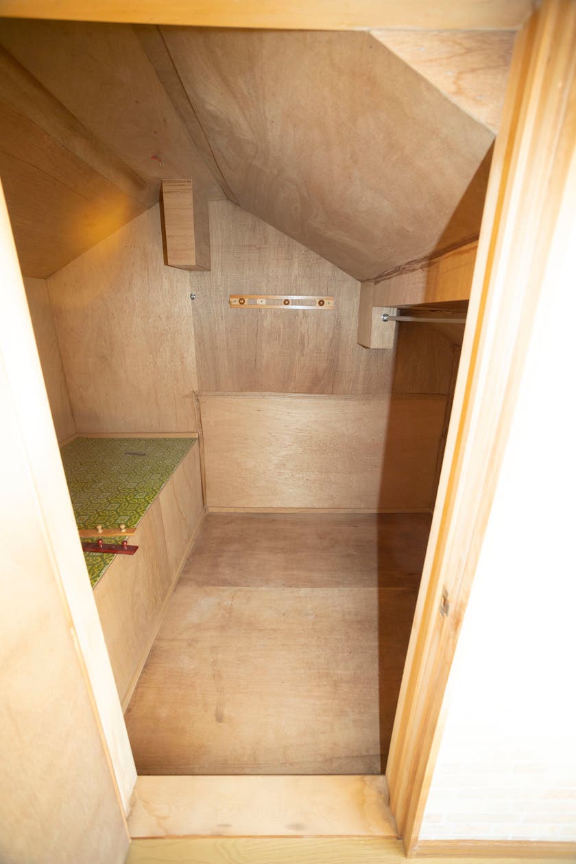 平成５年築170株のバラが咲く庭、全室南向きの民家スタジオですの写真12