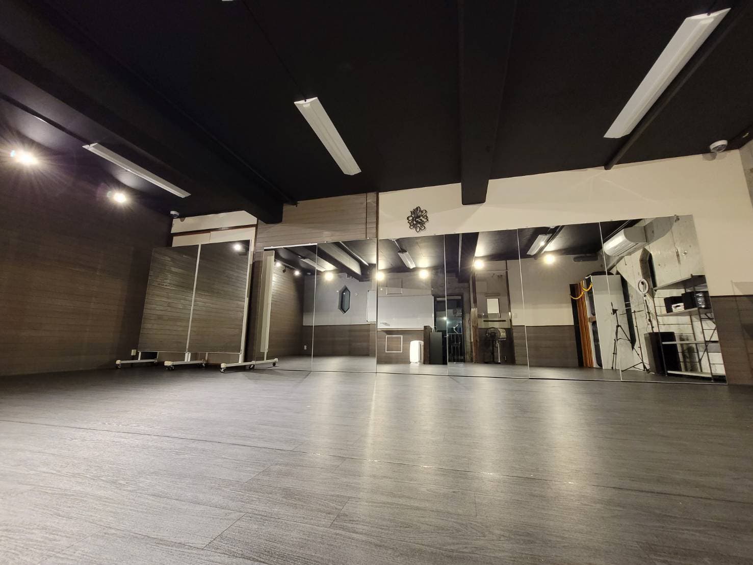 ✨2022年9月1日オープン！！駅チカ！当日予約OK！24時間利用可能！レンタルスタジオBigTree 泉南店✨　の写真2