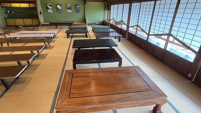 約60畳の元宴会場貸しスペースの写真23