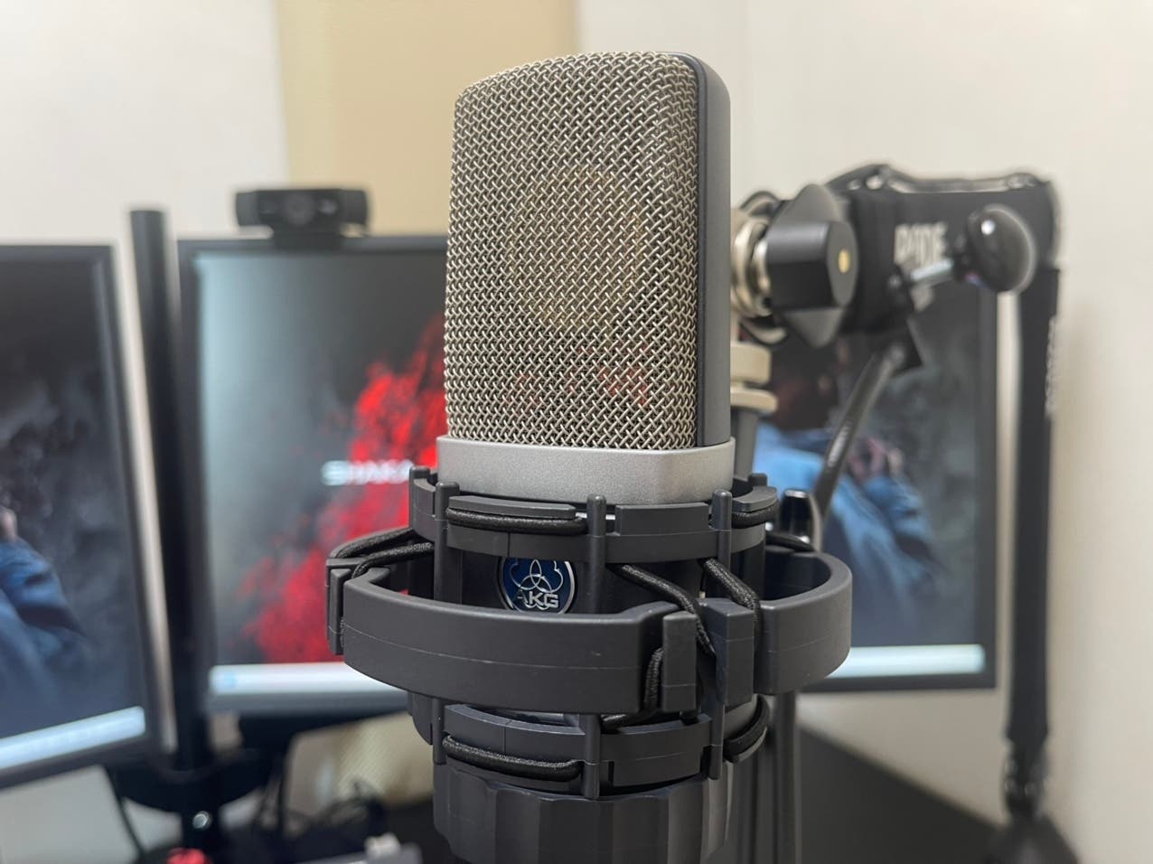 C214／AKGの画像1