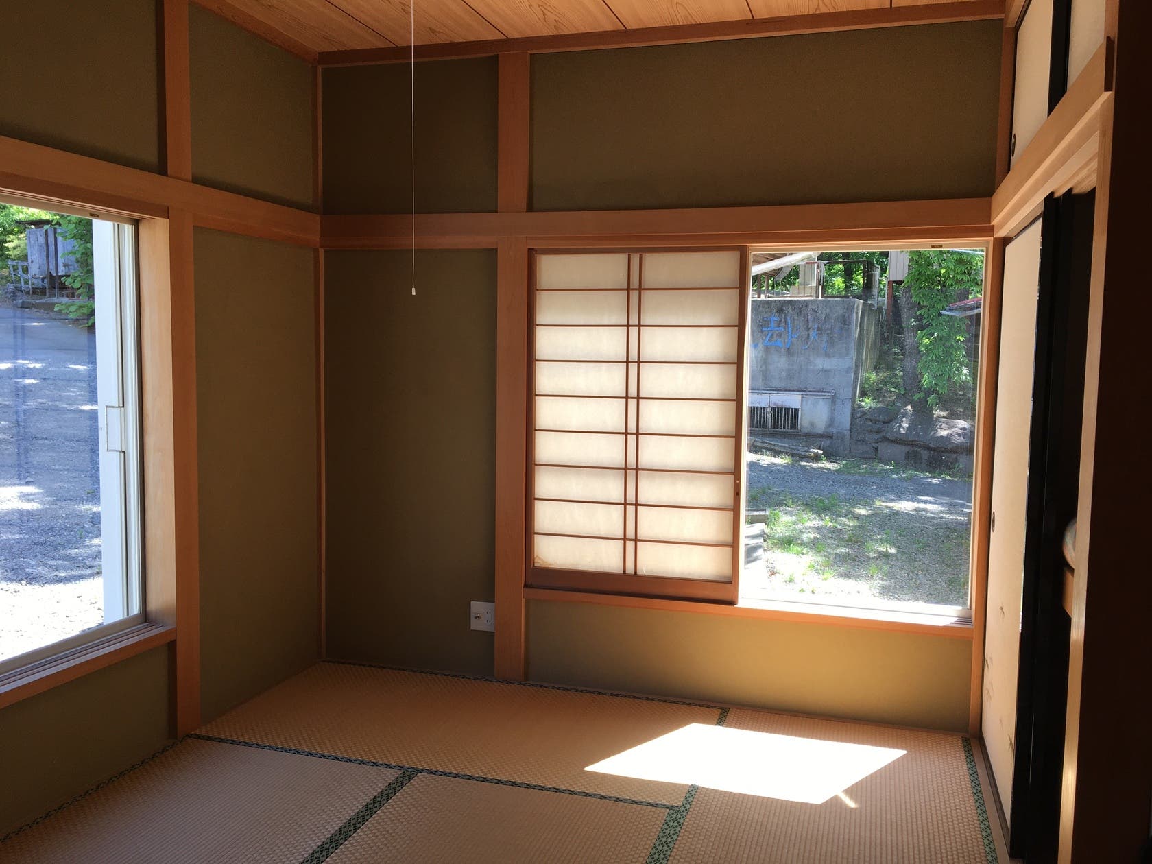 清里高原のキャンプ場にあるロッジ1棟丸ごと貸切！！　芝生テントサイトやカマドのついた屋根付炊事場も使える！の写真7