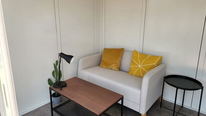 【Living1】✨U-SPACE岐阜店✨リビングをイメージしたちょっとした集まりに最適のスペースです♪Wi-Fi/岐阜市の写真1