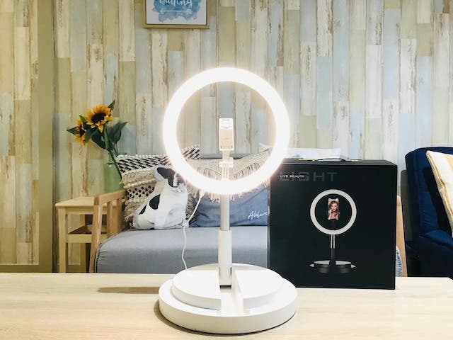 LEDリングライトの画像1