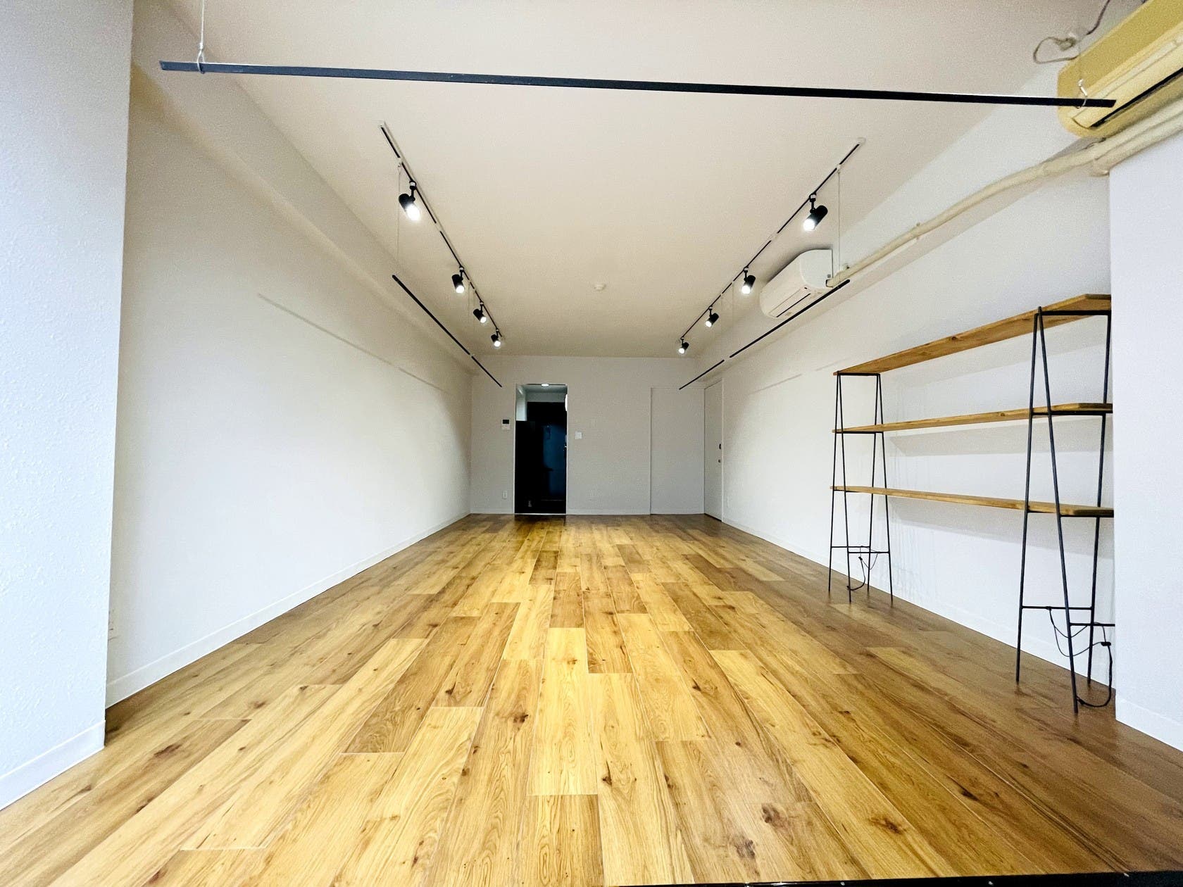 【千駄ヶ谷駅徒歩4分】自然光◎設備充実！撮影スタジオ/展示会/個展/スタジオ利用まで！の写真5