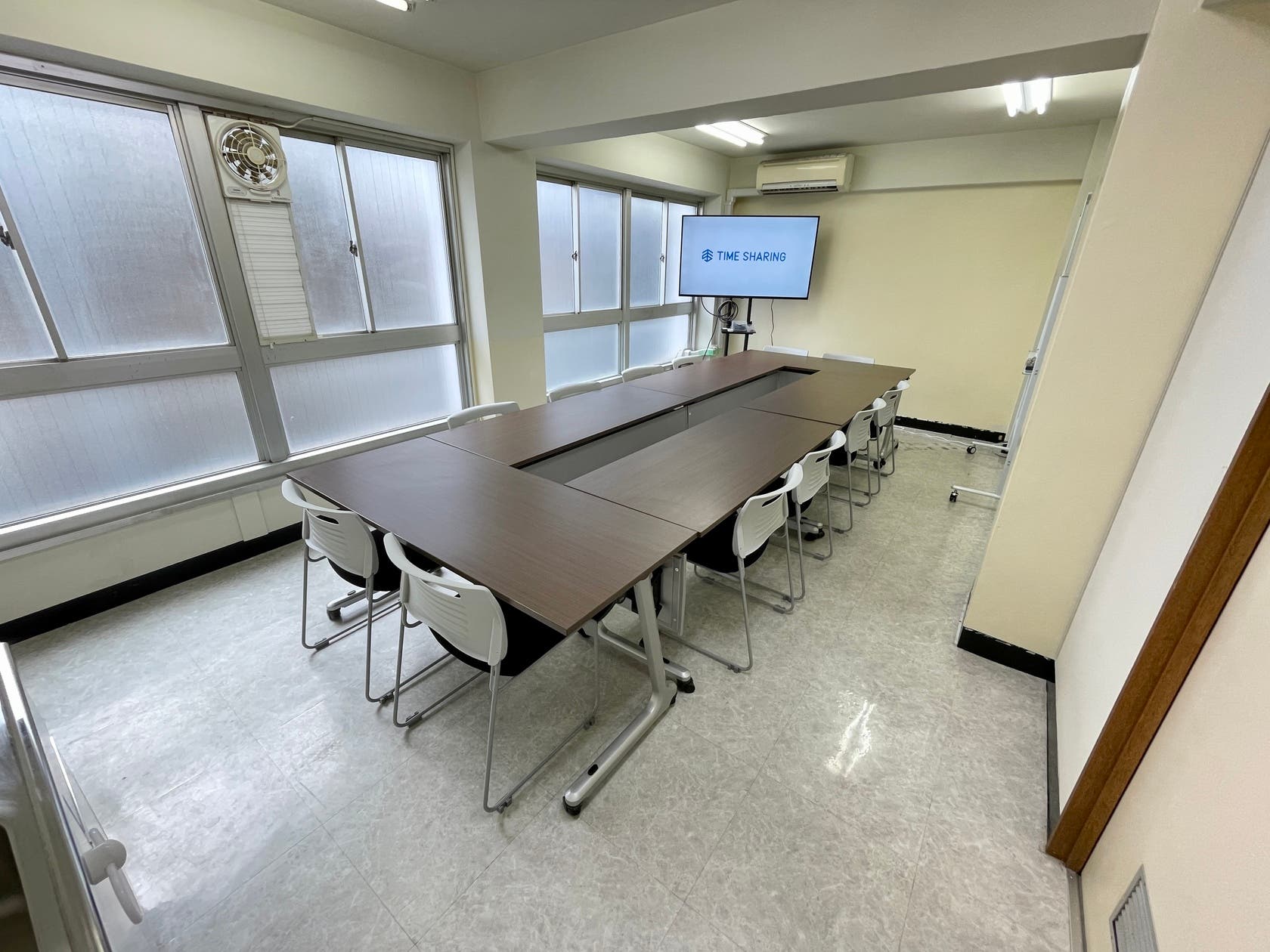 201【秋葉原駅5分】盛り上がる用途OK！リーズナブル会議室の写真5