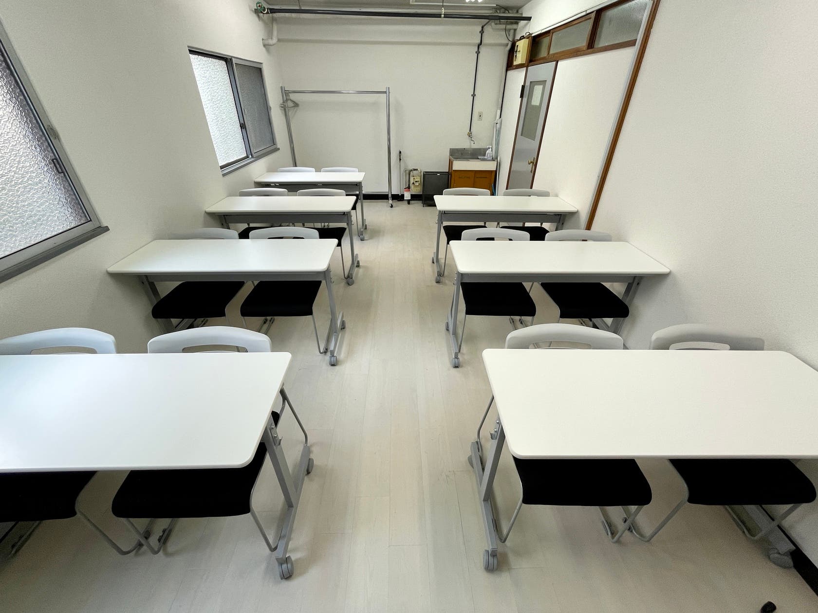 203【秋葉原駅5分】盛り上がる用途OK！リーズナブル会議室の写真12