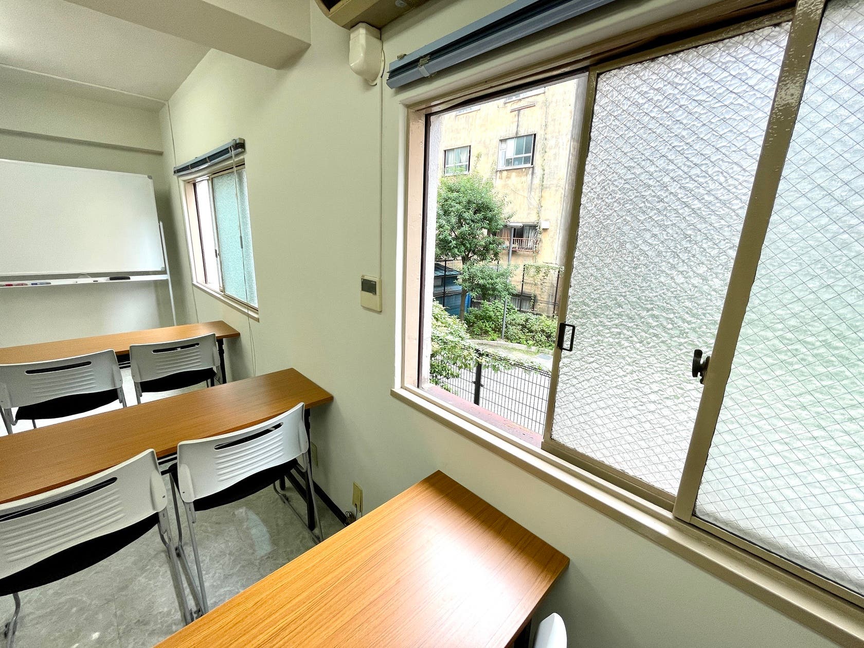 205【秋葉原駅5分】盛り上がる用途OK！リーズナブル会議室の写真13