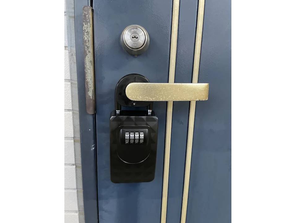 【浦和駅8分！6名】WiFi＆動画サービス＆モニター＆ホワイトボード＆備品類 全て無料✨窓あり☀ふれあい貸し会議室 浦和Aの写真8