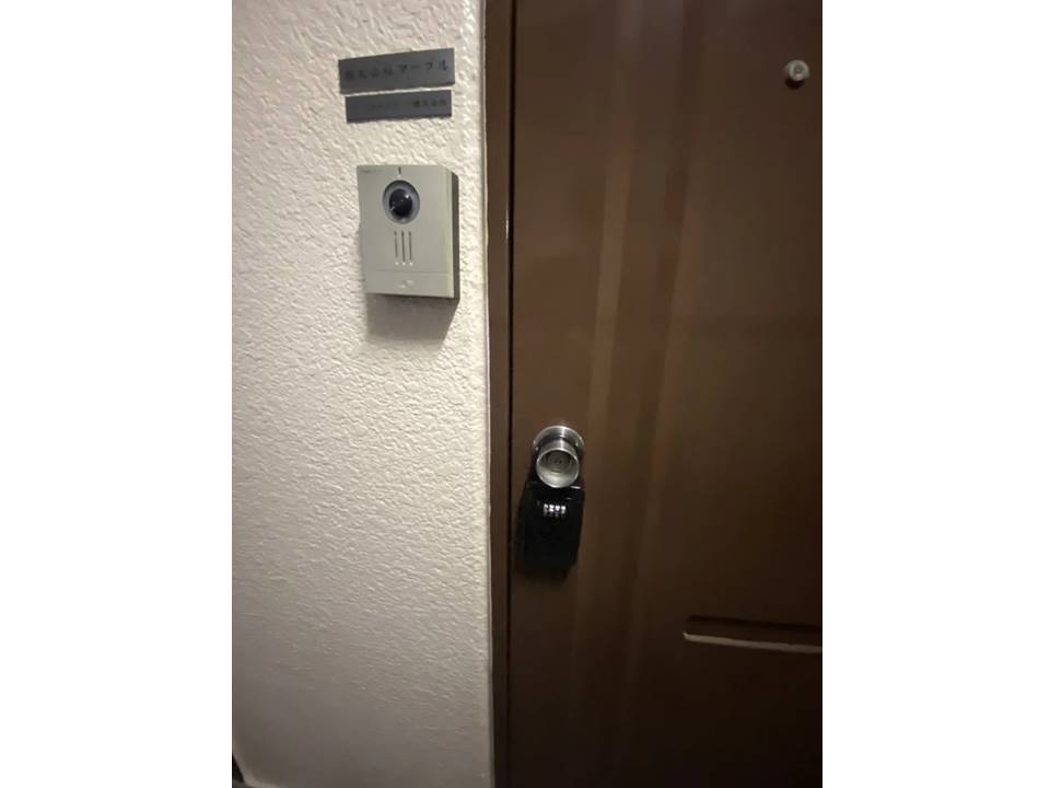 【大宮駅6分！9名】綺麗✨WiFi＆動画サービス＆モニタ＆ホワイトボード＆備品類 全て無料😊窓あり☀ふれあい貸し会議室 大宮Aの写真9