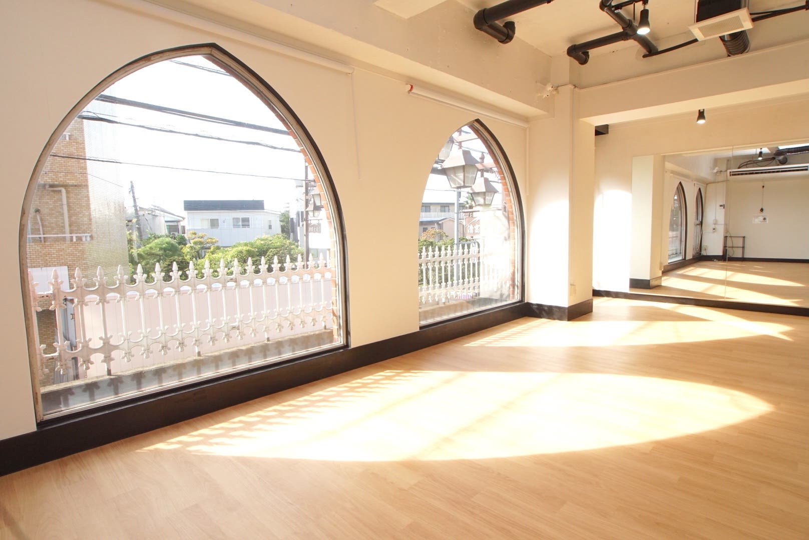 「 大型壁面ミラー✨BOSEステレオ♪ Wi-Fi📶 窓がある広々スタジオ 」の写真6