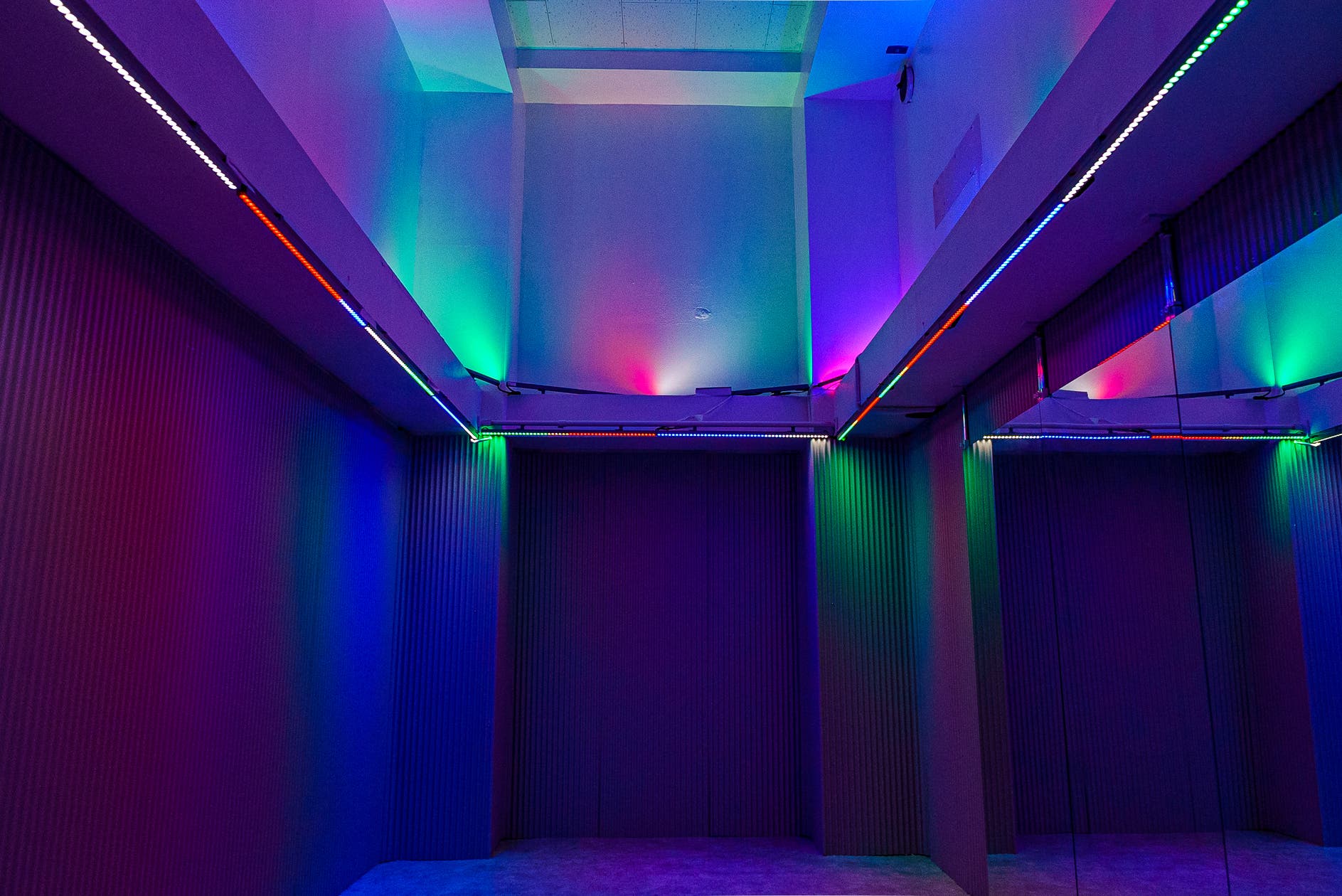 ベストホスト運営✨天高5m！照明で色が変えられる！ポートレート・Tiktok撮影に最適なスペース・ダンススタジオ！【4F】の写真19