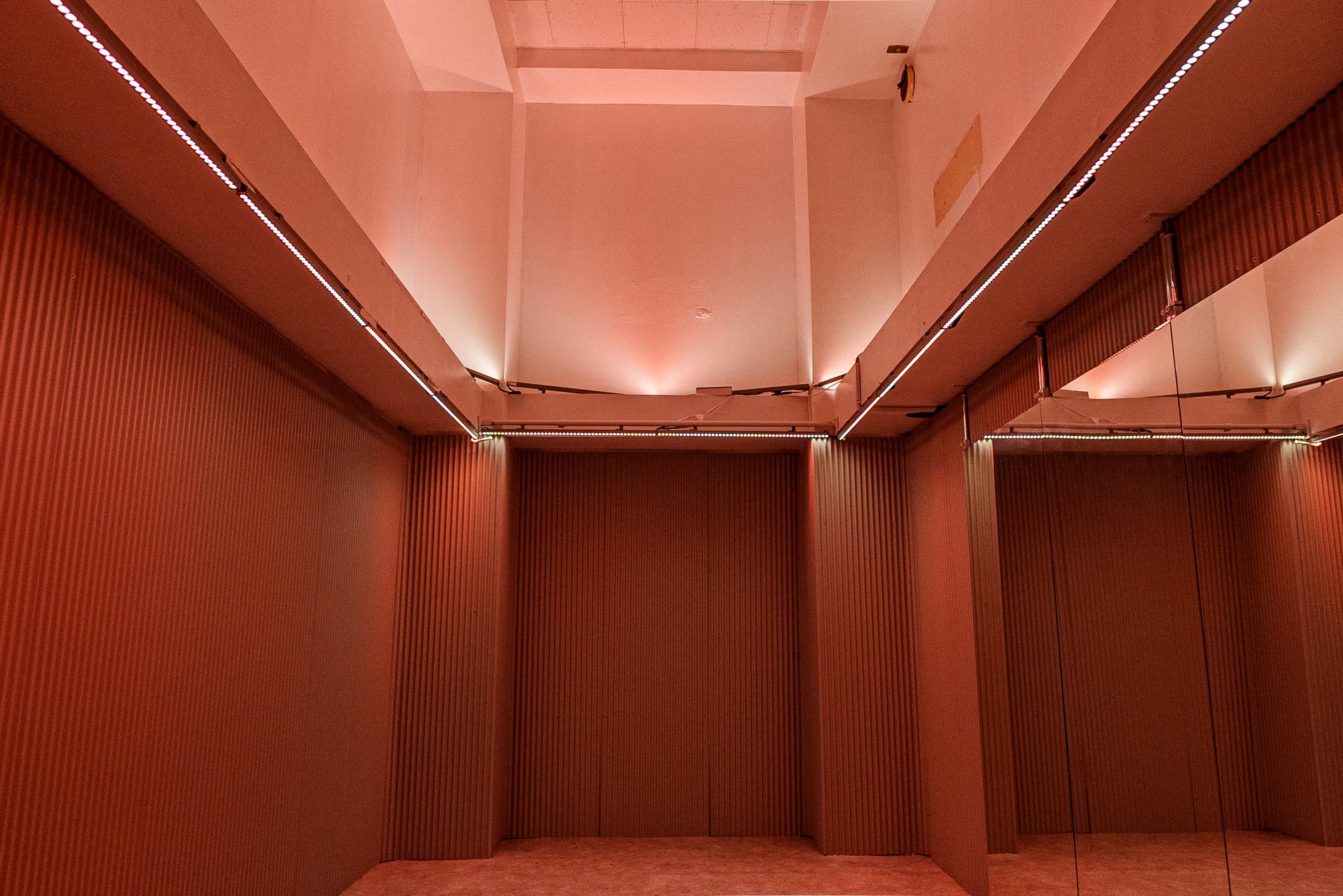 ベストホスト運営✨天高5m！照明で色が変えられる！ポートレート・Tiktok撮影に最適なスペース・ダンススタジオ！【4F】の写真22