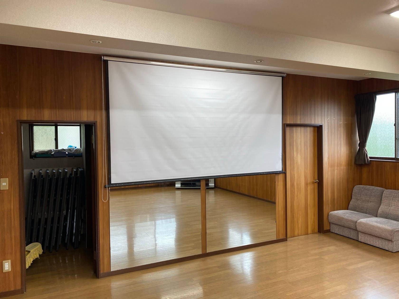 レンタルスペースかとう・2階ホール＜24時間、最大20名利用可能なスペース（パーティ/懇親会/演奏/ダンス/体操/会議）＞の写真9