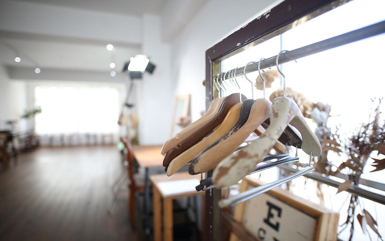 代々木ヴィンテージマンション内の自然光と木とドライフラワーに包まれたの空間の写真19