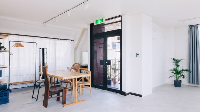 【 無料機材も充実 】 南向き窓で柔らかい自然光・白壁・モルタル床・奥行き8m ・清潔【駅近!大田区馬込駅2分】の写真9