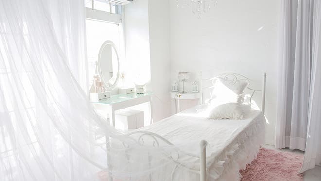 蒲田撮影スタジオ「スタジオカプラ」Aスタジオ 自然光・エレガンス調・姫ベッド 教室セットの写真15