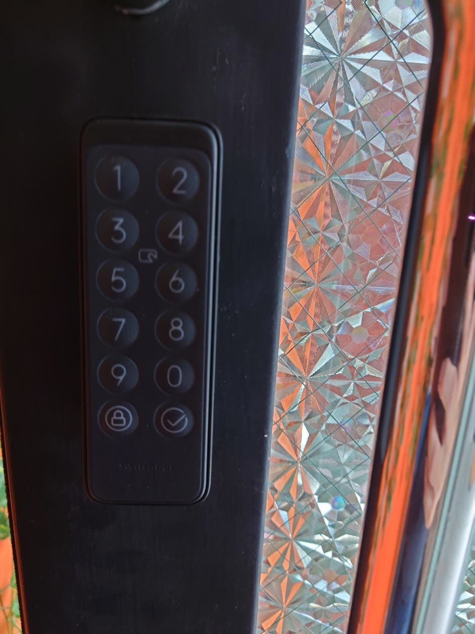 【24時間営業！】駅から徒歩5分以内で１階階段なし！4Kモニタや高速無料wifiも完備！の写真6