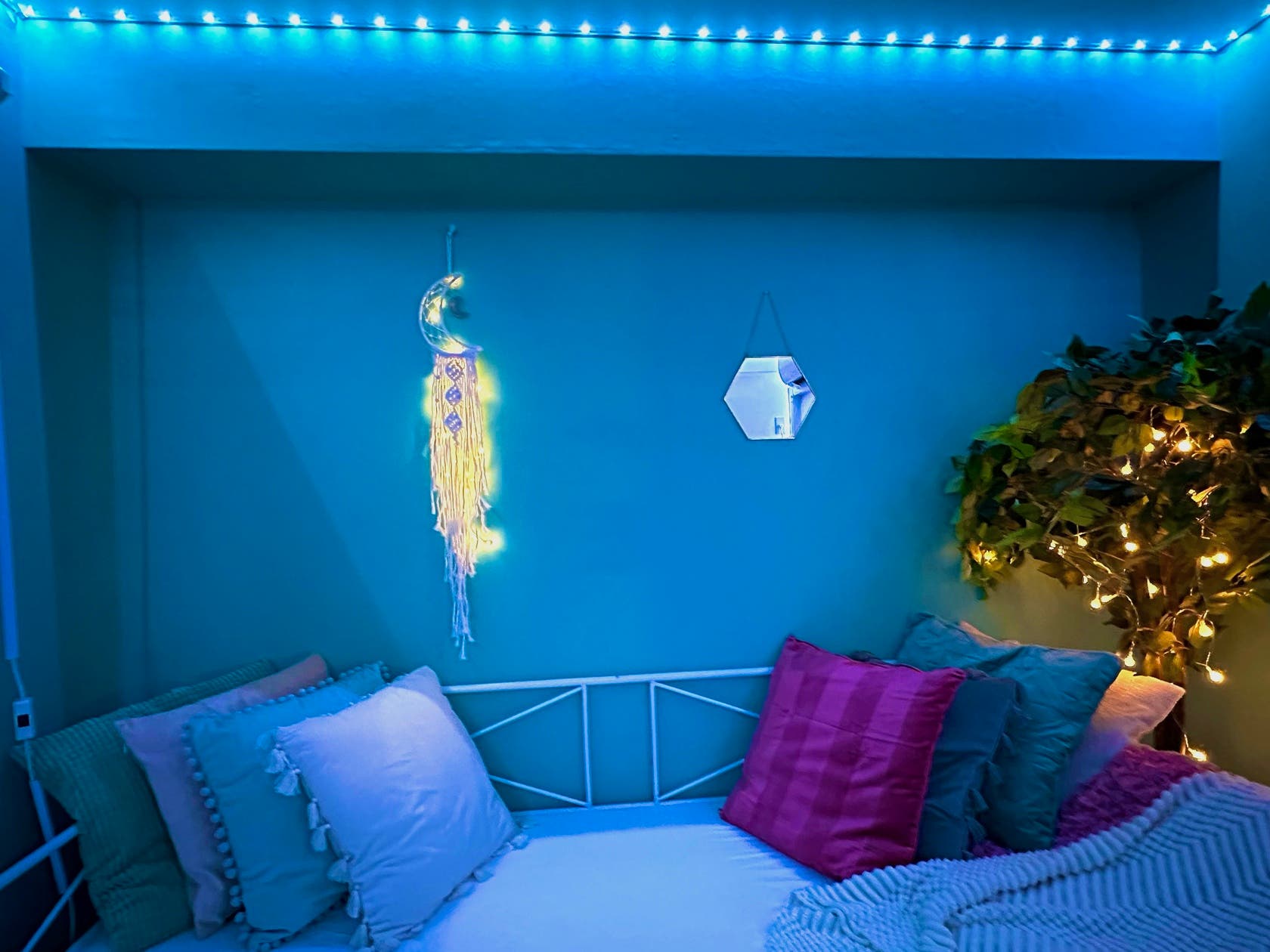 🌸学割&レベチな特割🌸SNSで大人気‼︎LEDライト搭載✨100インチプロジェクター映画見放題🎥大人気ゲーム機、ボドゲ完備の写真12