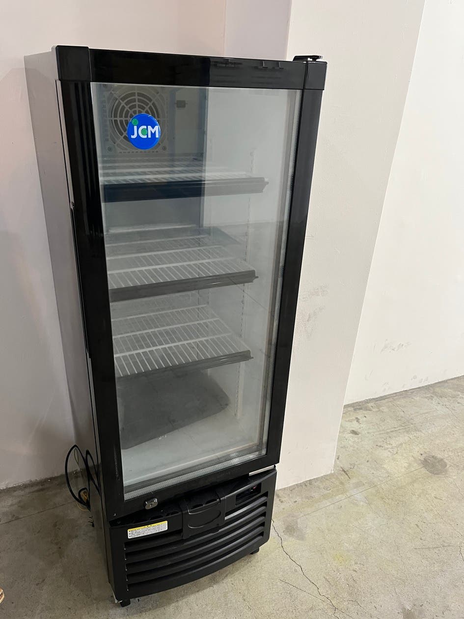 【addict.gallery】桜川駅徒歩1分。自然光が射すギャラリー・イベントスペースの写真11