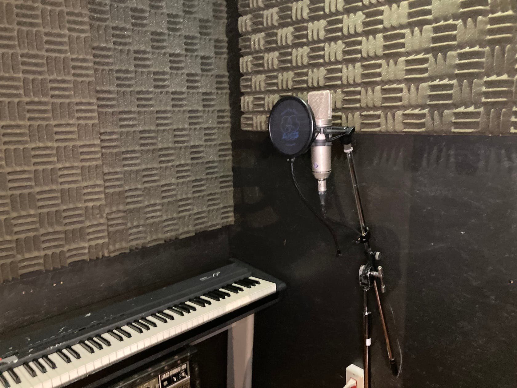 【駅近/無料駐車場有】🎸バンド・ダンス練習に使える完全防音・音響設備完備のAスタジオの写真7