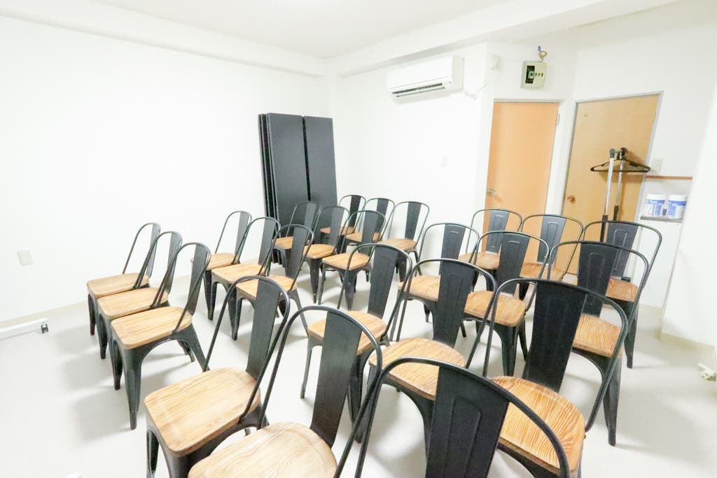 【池袋駅1b出口41秒！24名】大型ディスプレイ・ホワイトボード・高速WiFi全て無料！土足可！ふれあい貸し会議室 池袋No57の写真11