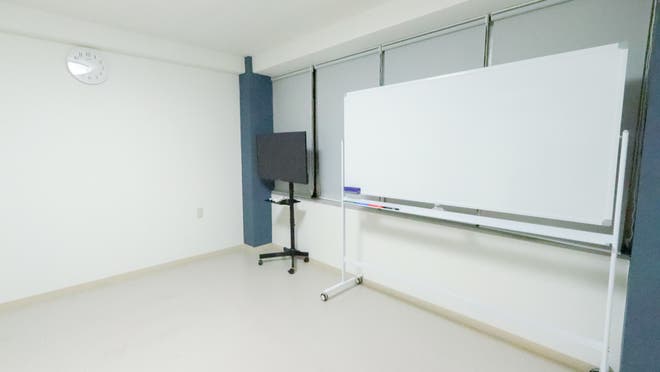 【池袋駅1b出口41秒!24名】大型ディスプレイ・ホワイトボード・高速WiFi全て無料!土足可!ふれあい貸し会議室 池袋No57の写真18