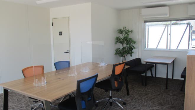 【Meeting】✨U-SPACE高岡店✨会議や打ち合わせにぴったりのオフィススペースです♪Wi-Fi/高岡市の写真1