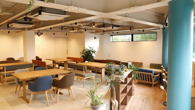 カフェ兼撮影スタジオ。撮影、貸切イベントも可。の写真1