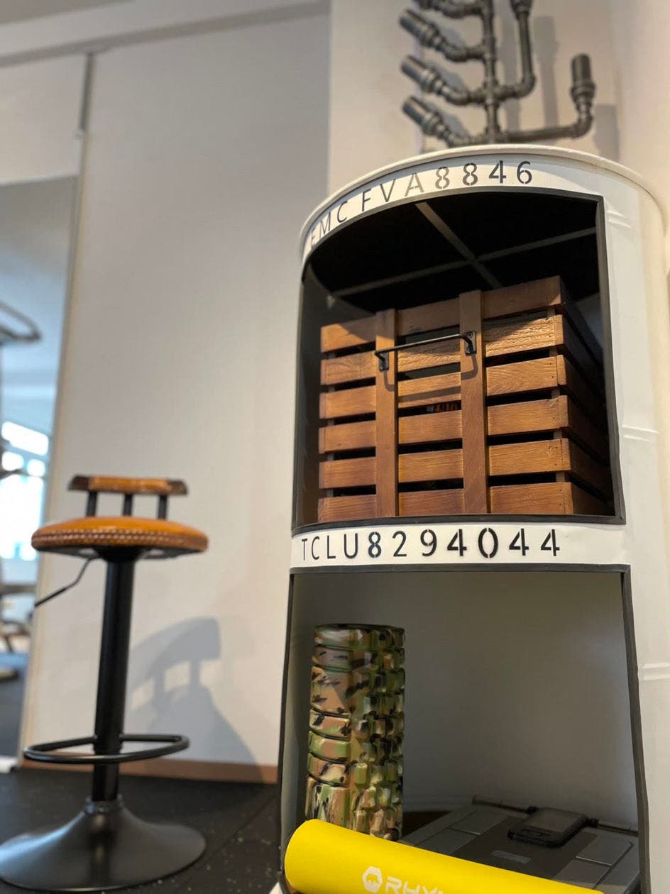 【西梅田駅/北新地駅から徒歩約1分！】ネット対応テレビ完備！パーソナル指導、自主トレ、合同トレにご利用可能です！の写真3