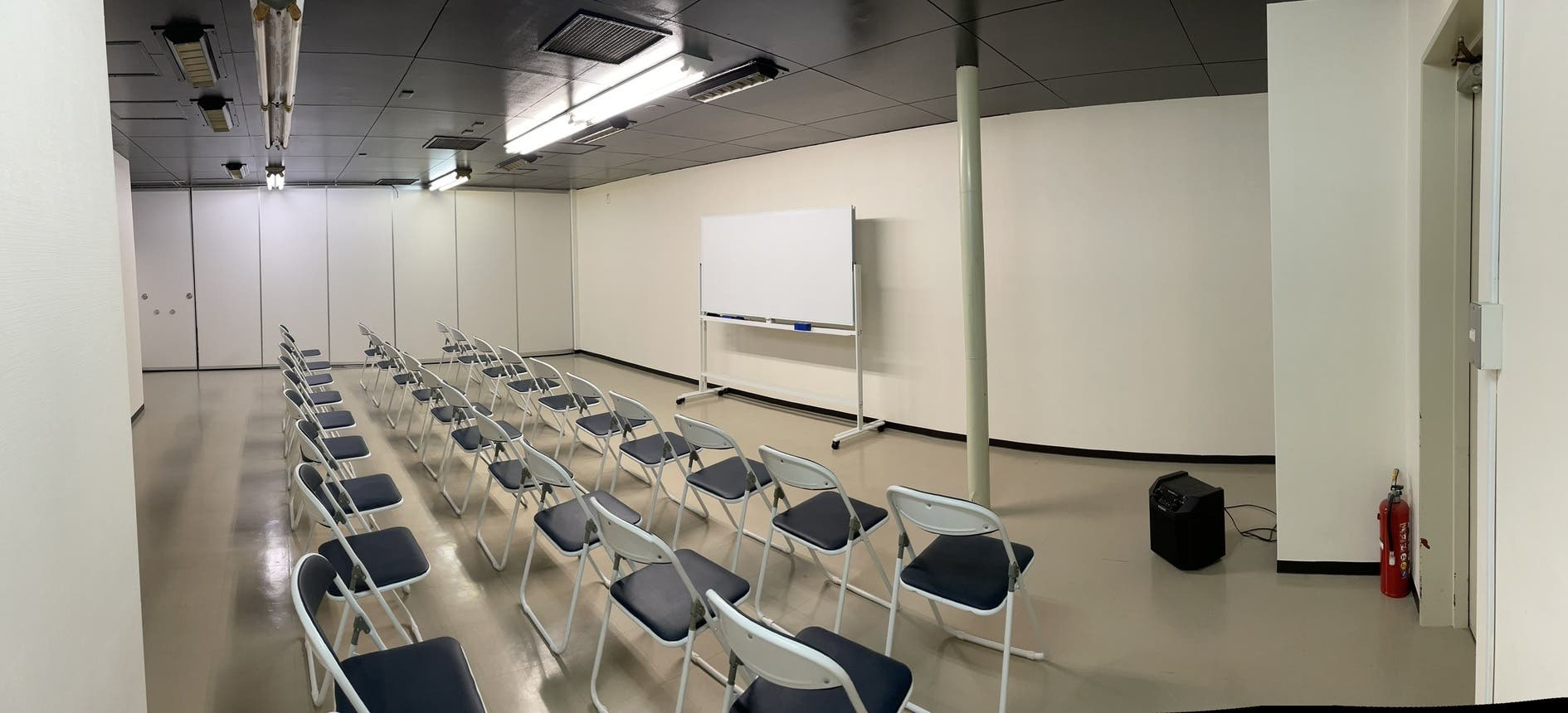 新宿駅から徒歩4分　THビル2階Eルームの写真2