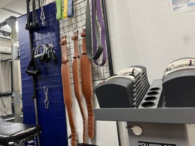 【渋谷駅5分】パーソナル向けの機材完備でトレーニングし易いジム｜パワーラックの部屋①　MIYAZAKI GYM渋谷店の写真7