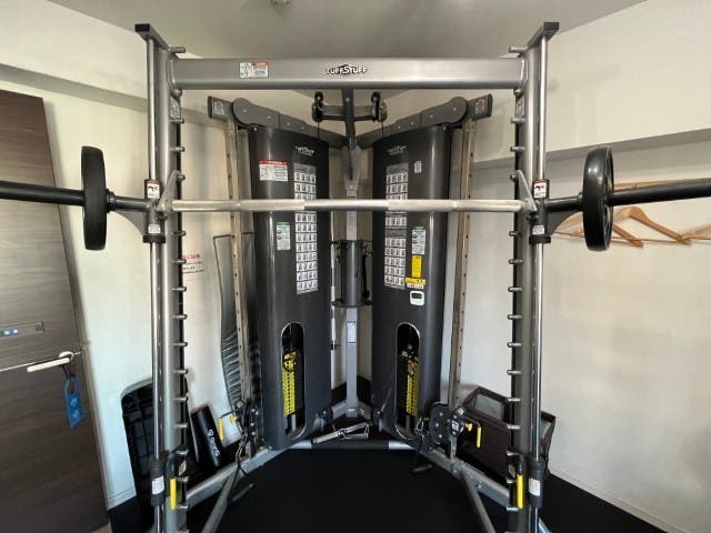 【渋谷駅5分】パーソナル用の機材完備！｜スミス&ケーブルの部屋②　MIYAZAKI GYM渋谷店の写真2