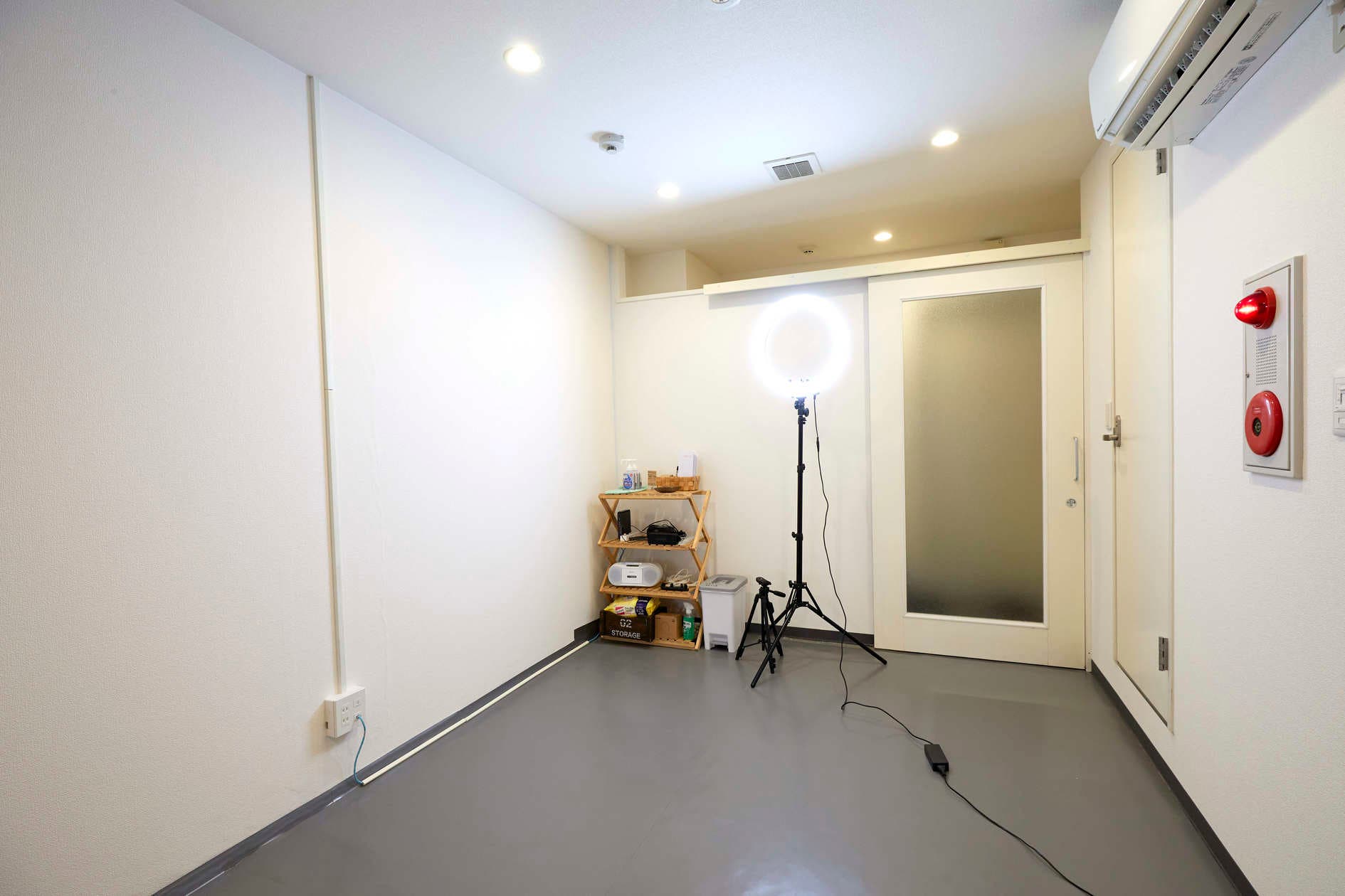 【防音】【西荻窪駅徒歩1分！】ダンスやヨガができるスタジオ/ リノリウム床材/大型鏡　レンタルスタジオ西荻リノの写真5