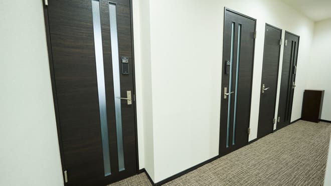 205号室 2名利用可 ワリカンでお得 1日利用でも3,980円! 週末起業 個別指導 英会話教室の写真4