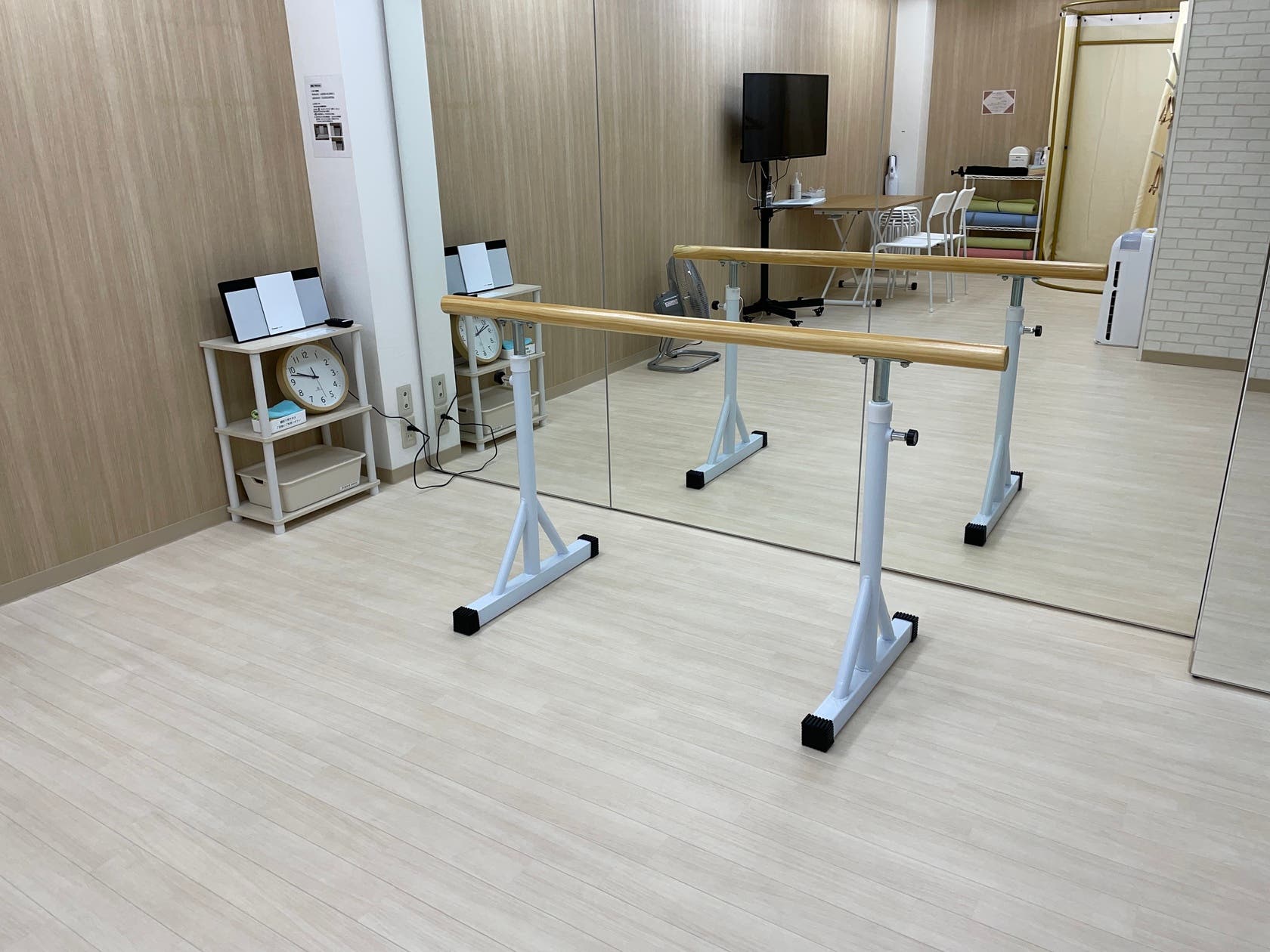 【西荻窪のダンスができる地下スタジオ】★約７mの大型鏡あり★の写真10