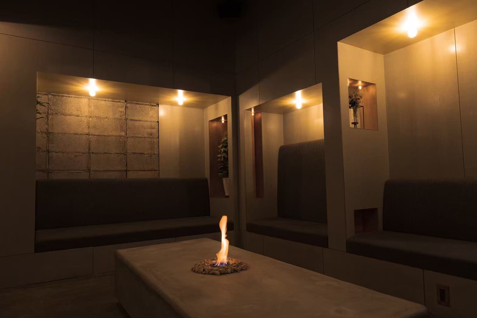 【渋谷駅徒歩8分/神泉駅3分】焚き火があるCafe！貸切撮影/商用撮影の写真1