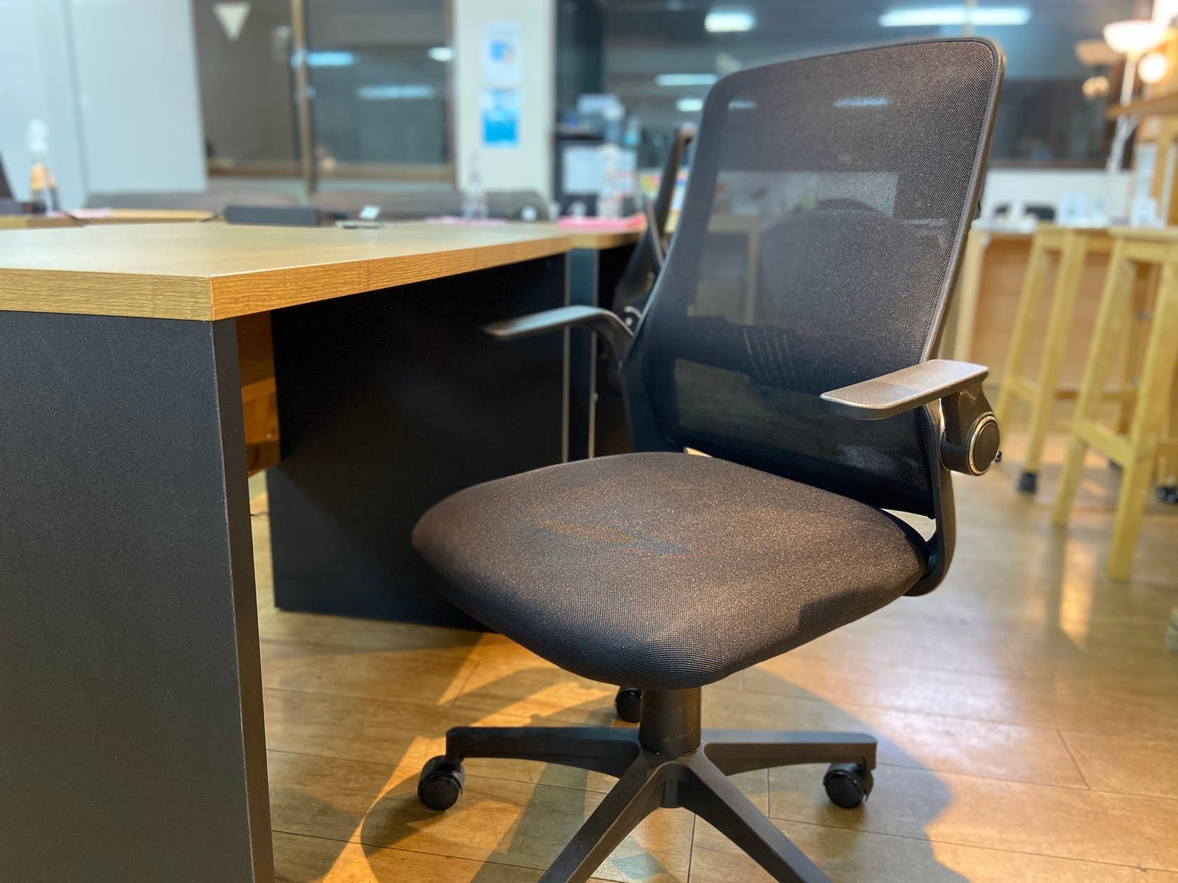 【全席WEB会議可能】【ドリップコーヒー無料】【当日利用OK】早稲田大学正門から徒歩1分の自然光で明るいコワーキングスペースの写真10