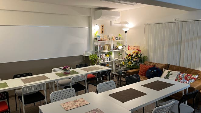 大阪メトロ中津駅から徒歩20秒!各種パーティー、カルチャー教室、商品説明会。キッチン・大型TV・ホワイトボード完備の写真3