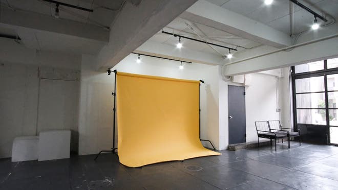 吹抜けのインダストリアルな倉庫型スタジオ。駐車車あり! 2Fはモルタル床と白壁。の写真14