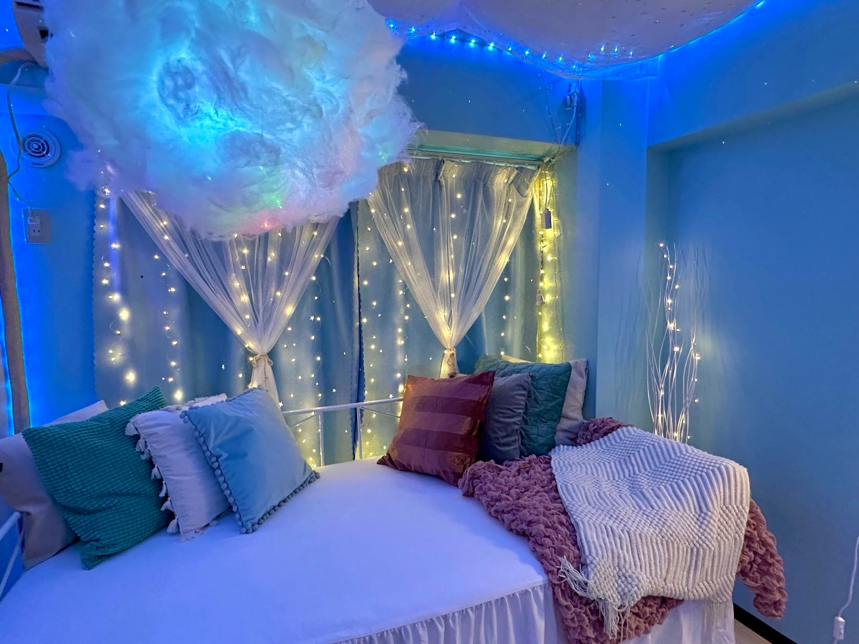 🌸学割&レベチな特割🌸⛄️まるで雲の上にいる新感覚☁️100インチプロジェクター映画見放題🎥大人気ゲーム機、ボドゲ完備🎉の写真12