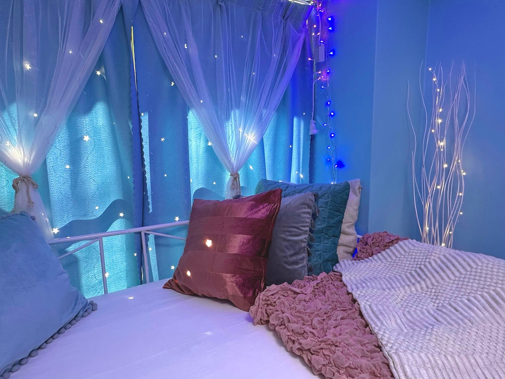 🌸学割&レベチな特割🌸⛄️まるで雲の上にいる新感覚☁️100インチプロジェクター映画見放題🎥大人気ゲーム機、ボドゲ完備🎉の写真10