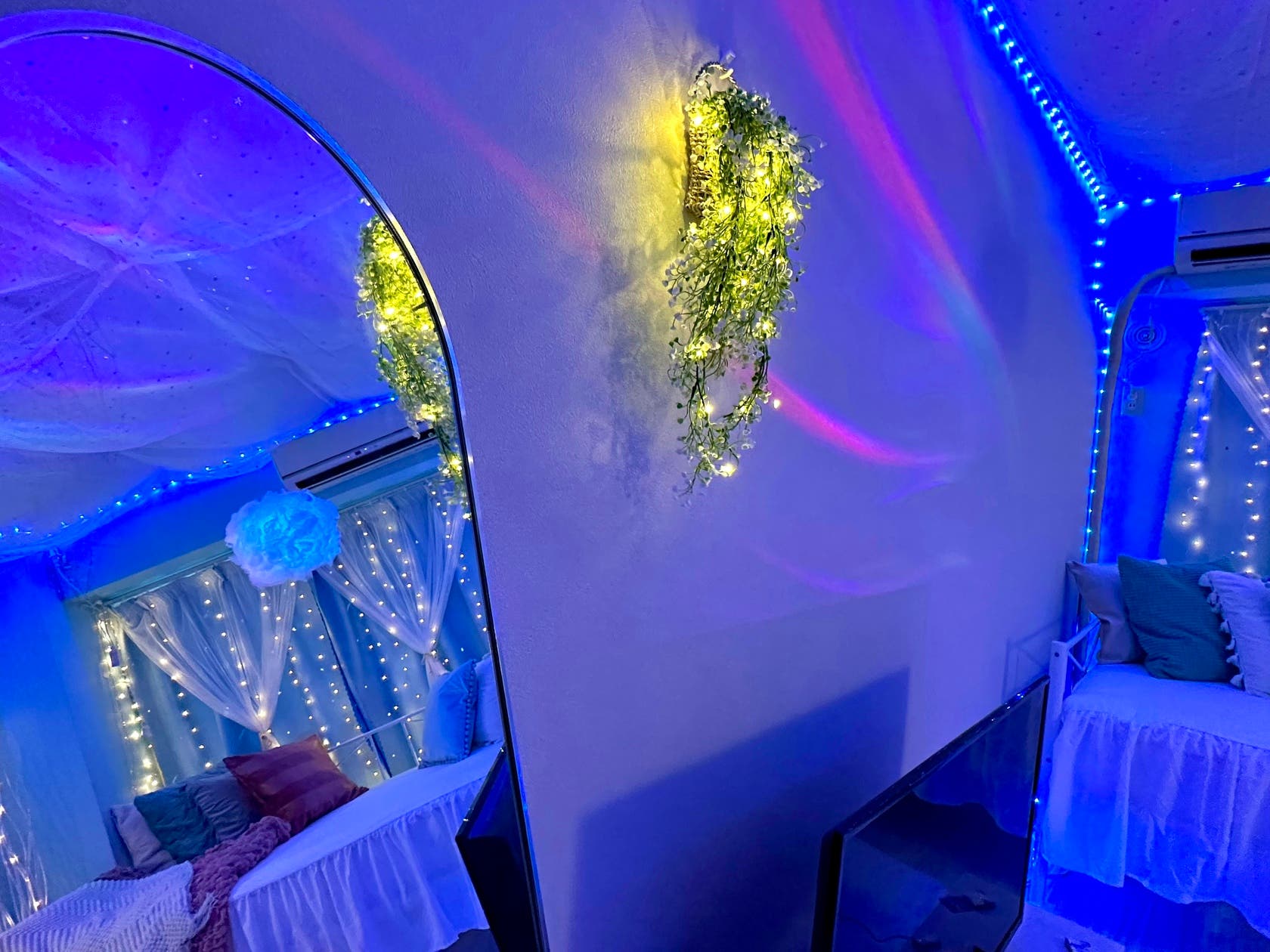 🌸学割&レベチな特割🌸⛄️まるで雲の上にいる新感覚☁️100インチプロジェクター映画見放題🎥大人気ゲーム機、ボドゲ完備🎉の写真18