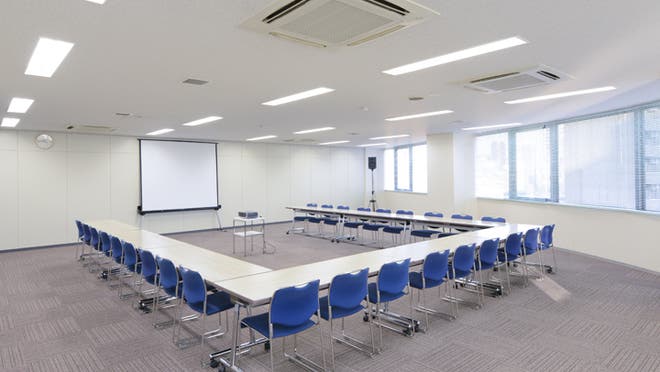 《名古屋会議室 imy会議室 6階第2会議室》千種エリアでスクール66名!企業研修や講演会などにご利用可能な中規模会議室の写真2