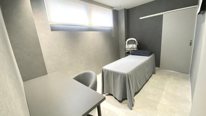 【完全個室】落ち着いた雰囲気のレンタルサロン・ベッドブース②(面貸し・時間貸しok)の写真1